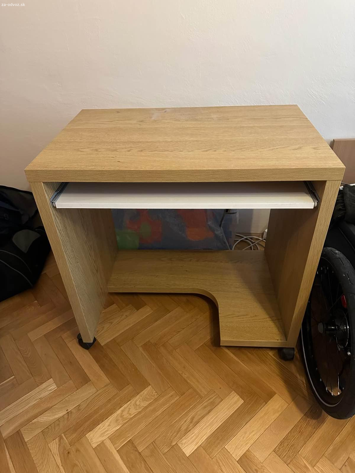 Pc stolík - Stolíky - Darujem za odvoz